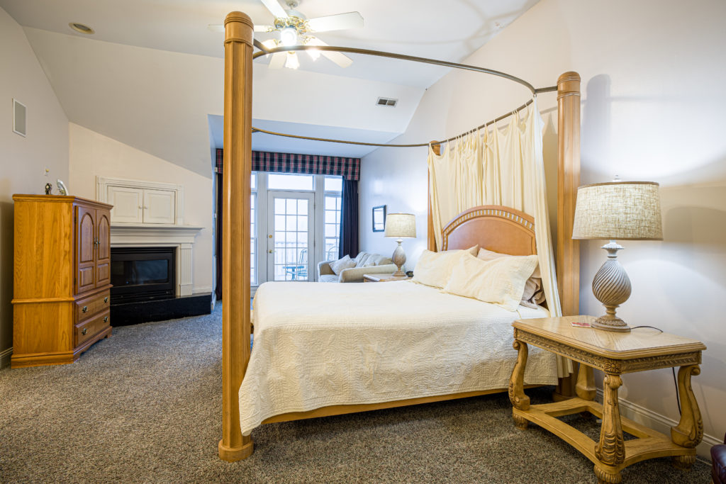 Explore Our Room and Suite Options | Whitestone Inn