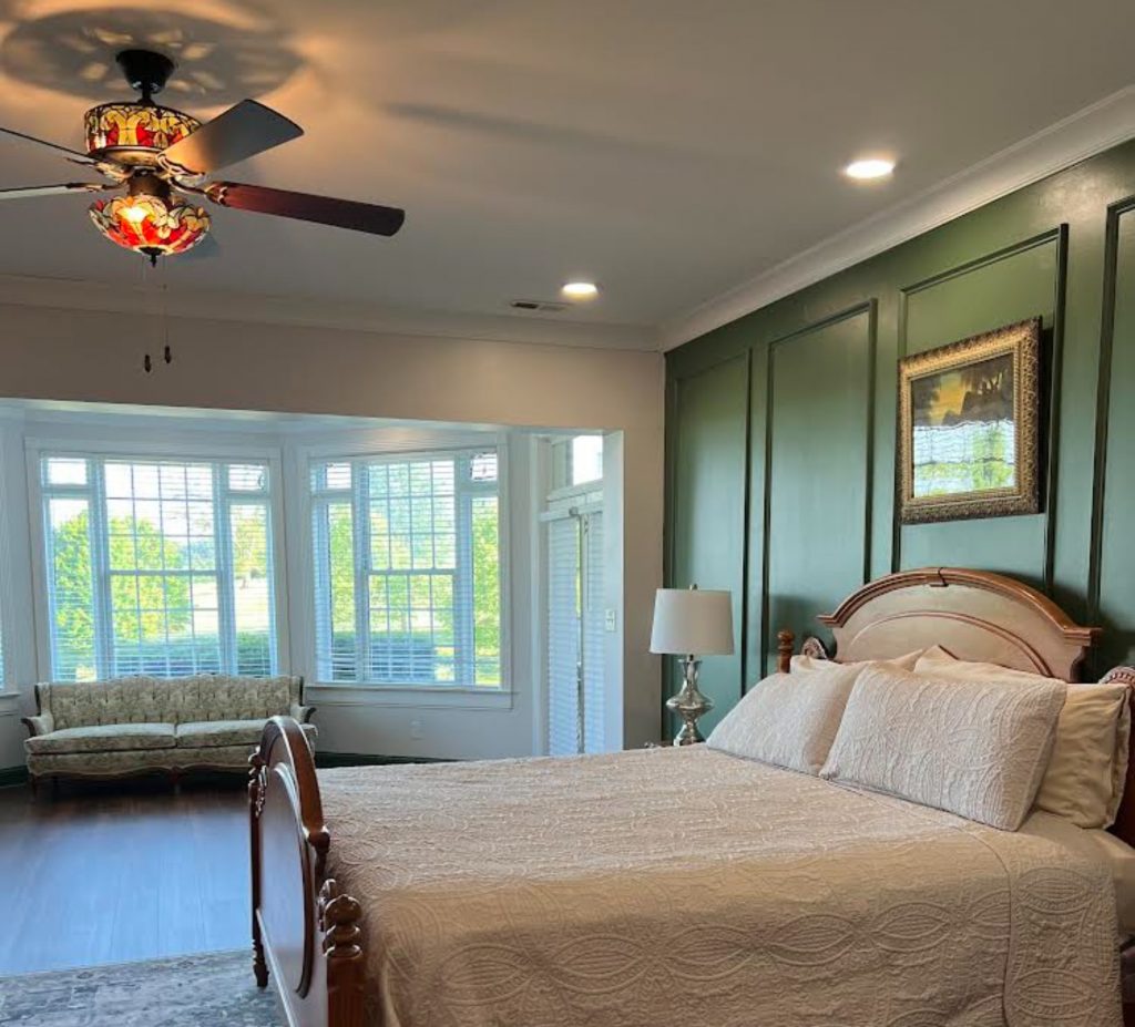 Rooms - Whitestone Inn